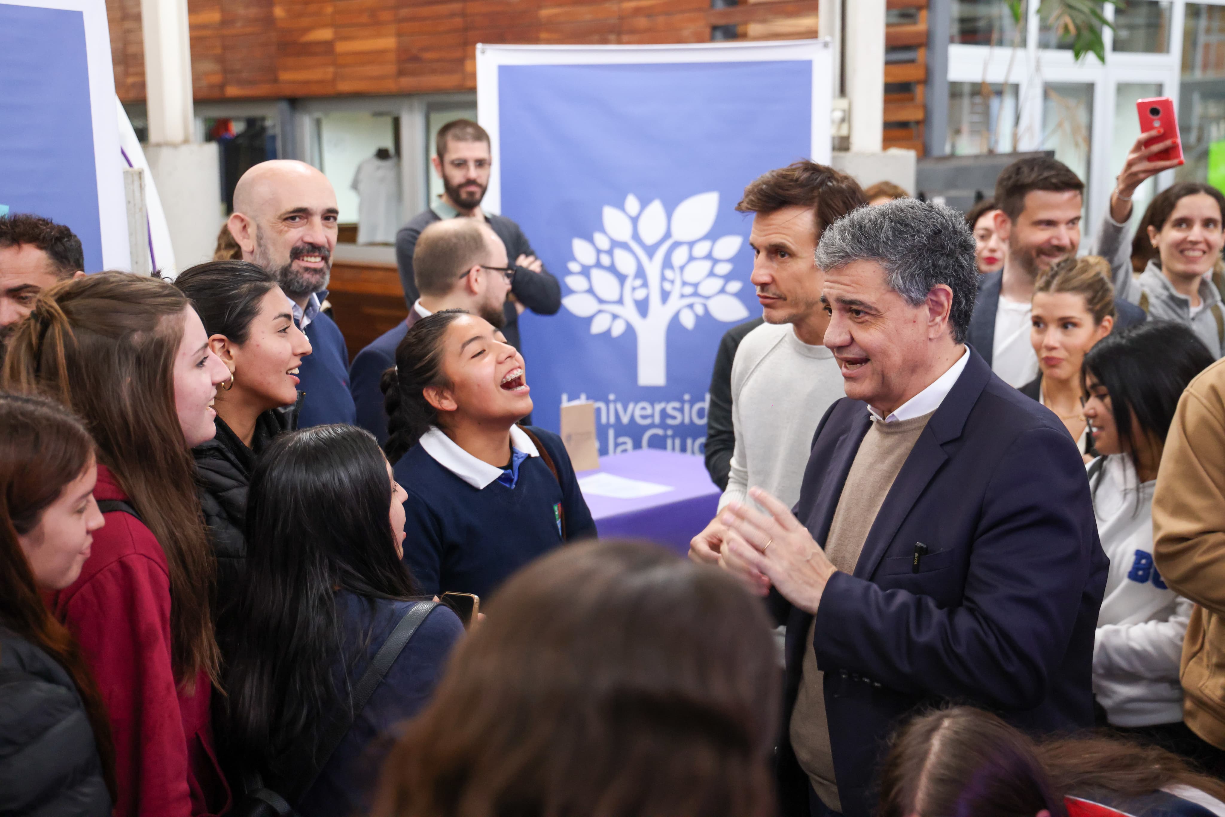 Última jornada de "Conectando Talento TECH", el evento de tecnología e innovación que capacita a ...